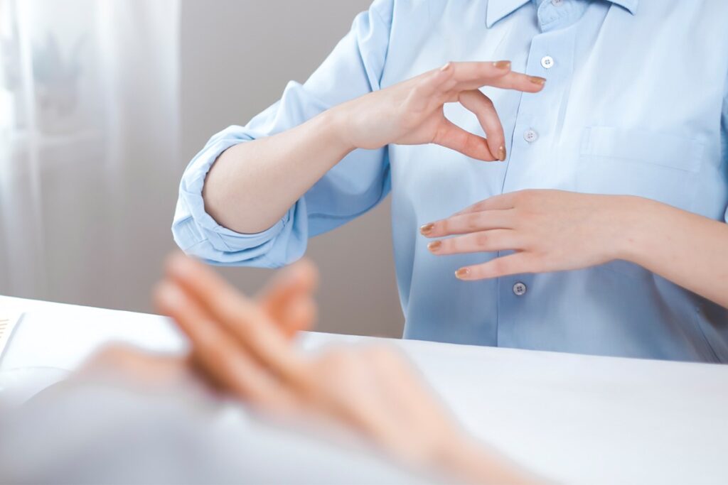 How Many People Use Sign Language in 2026? (U.S. & Worldwide) - EarthWeb